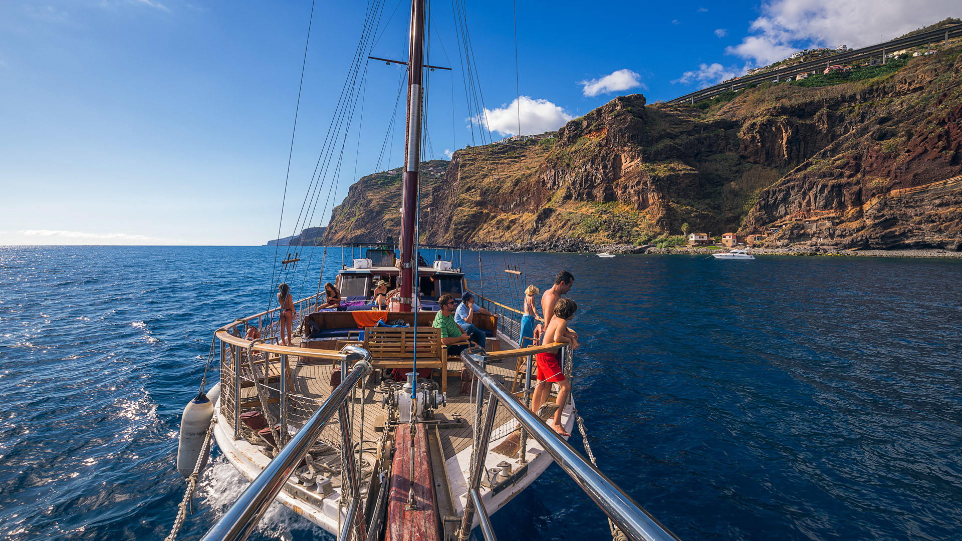 Boat trips - Visit Madeira | Madeira Islands Tourism Board official website