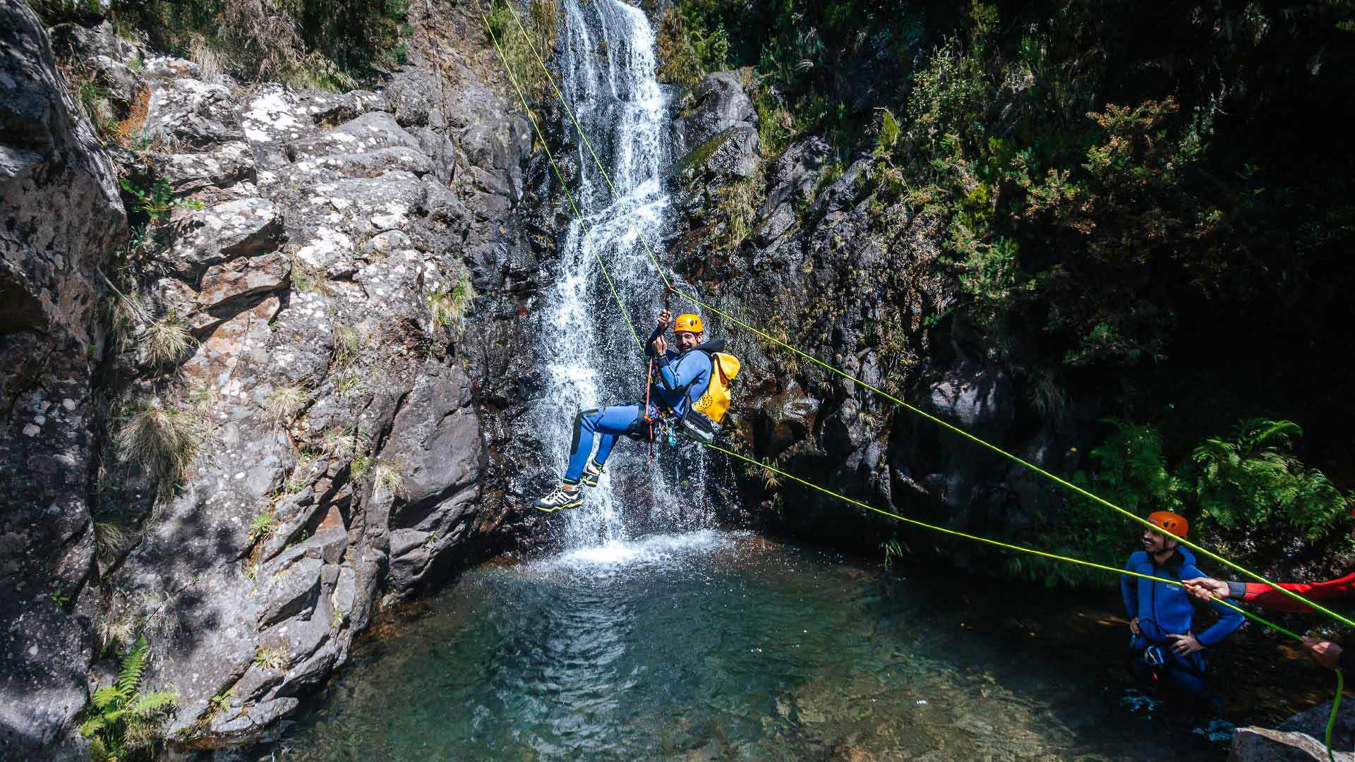 Canyoning - Visit Madeira | Site oficial do Turismo da Madeira